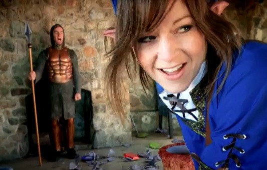 Amazing Fan-Made Video Explores Link's Obsession With Smashing Pots ...
