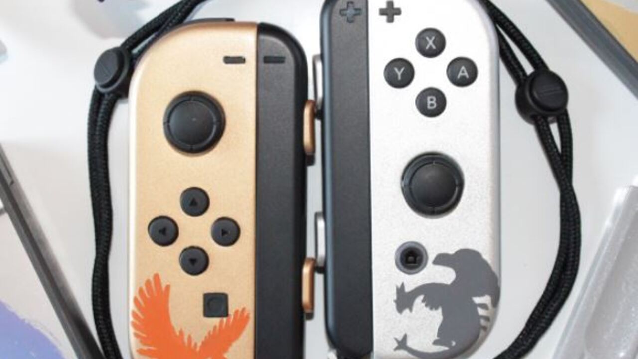 These Pokémon Gold & Silver Joy-Cons Are Legendary | Nintendo Life