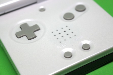 Hardware Review: EXEQ GameBox Game Boy Advance SP Clone | Nintendo Life