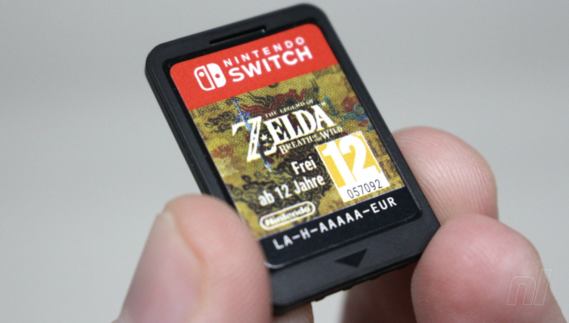 Random: Here's What's Inside A Switch Cart | Nintendo Life