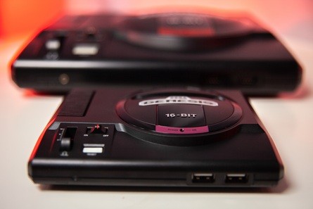 Review: The Genesis / Mega Drive Mini Finally Does Sega's History ...