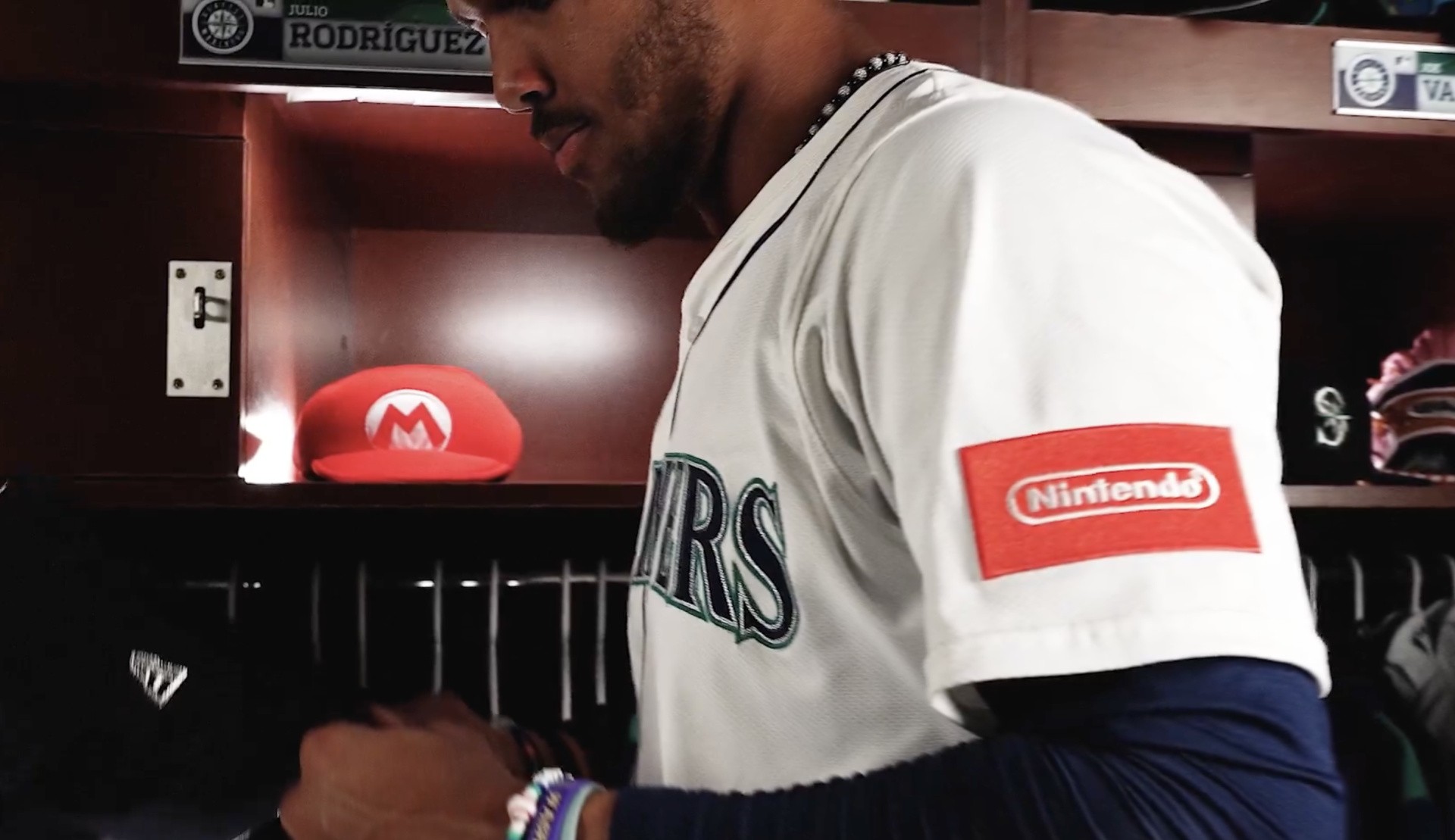 Nintendo becomes the Mariners' first jersey sponsor (Nintendo logo home ...