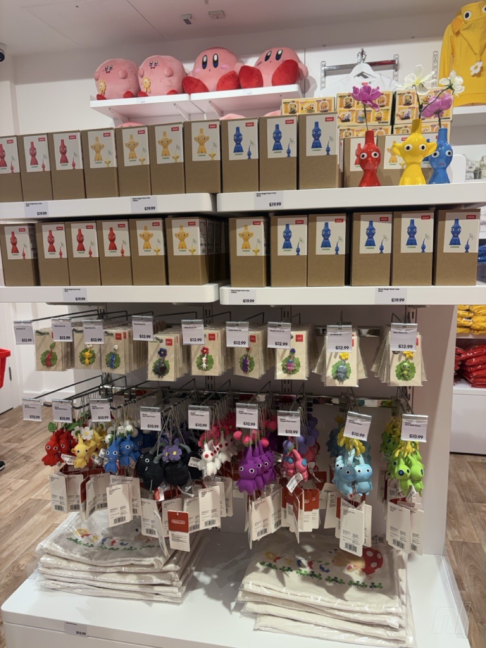Here's A Closer Look At The London Pop-Up Nintendo Store's Sweet Merch ...