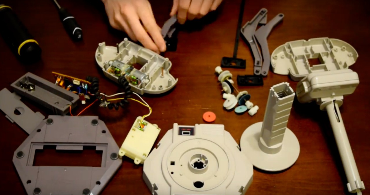 Video: Seeing A R.O.B. The Robot Get Torn Apart Is Rather Hypnotic ...